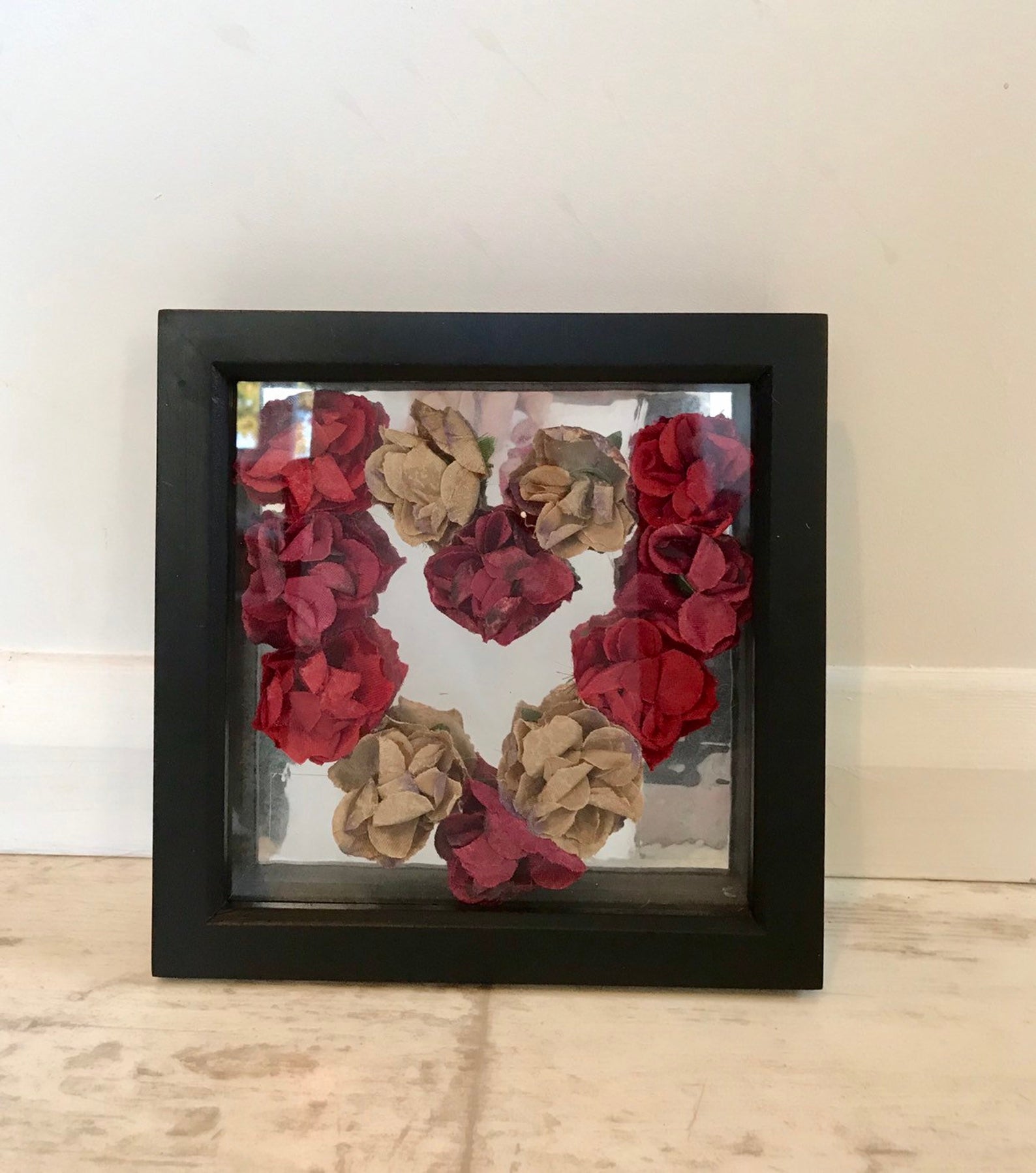 Heart Shaped Red Roses In A Box Frame on Luulla